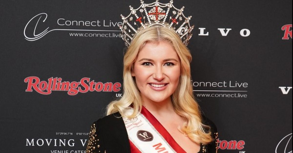 Καταγγελία - βόμβα από την Μις Αγγλία: «Με αντιμετώπιζαν σαν μαϊμού σε ...