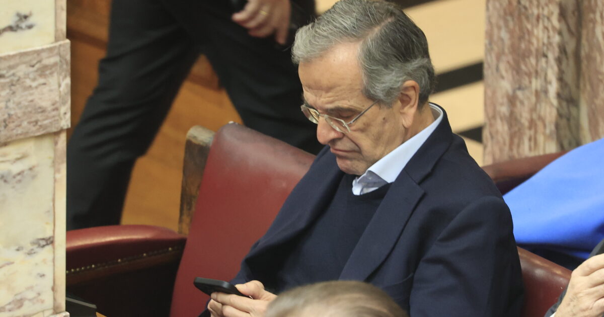 Δημοσκόπηση Interview: Πρώτη η ΝΔ, δεύτερο το ΠΑΣΟΚ - Χλιαρή υποδοχή ...