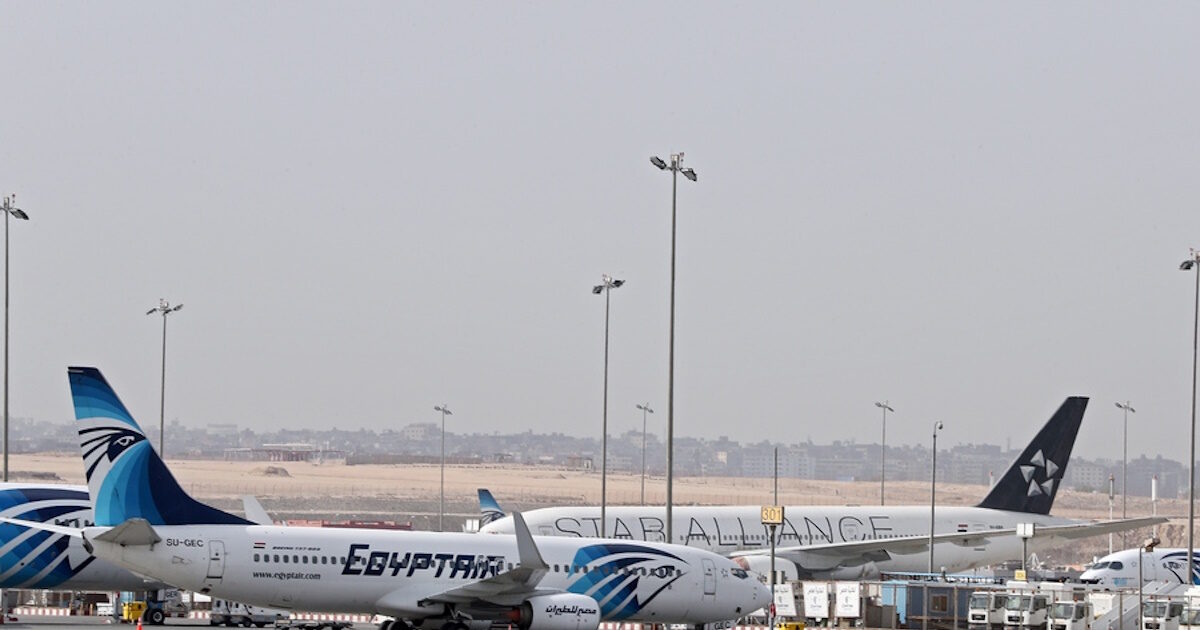 Αίγυπτος: Εγκλωβισμένοι στο αεροδρόμιο του Καΐρου δεκάδες Έλληνες που ...