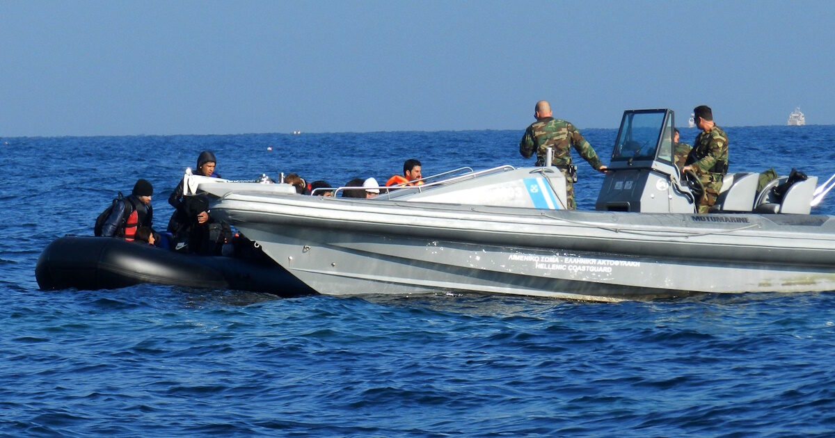 Τρία πολεμικά πλοία απέναντι από την Λιβύη για τις προσφυγικές ροές ^ ο ...