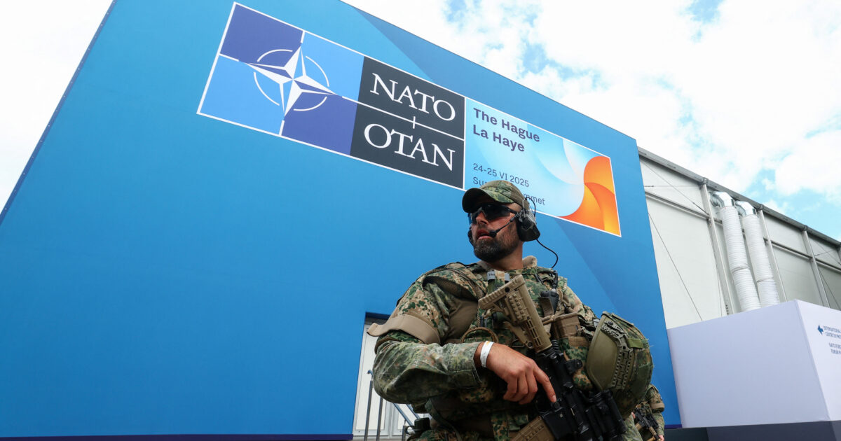 Ρωσία: Αχαλίνωτη η στρατιωτικοποίηση του ΝΑΤΟ - Μας δαιμονοποιεί για να ...