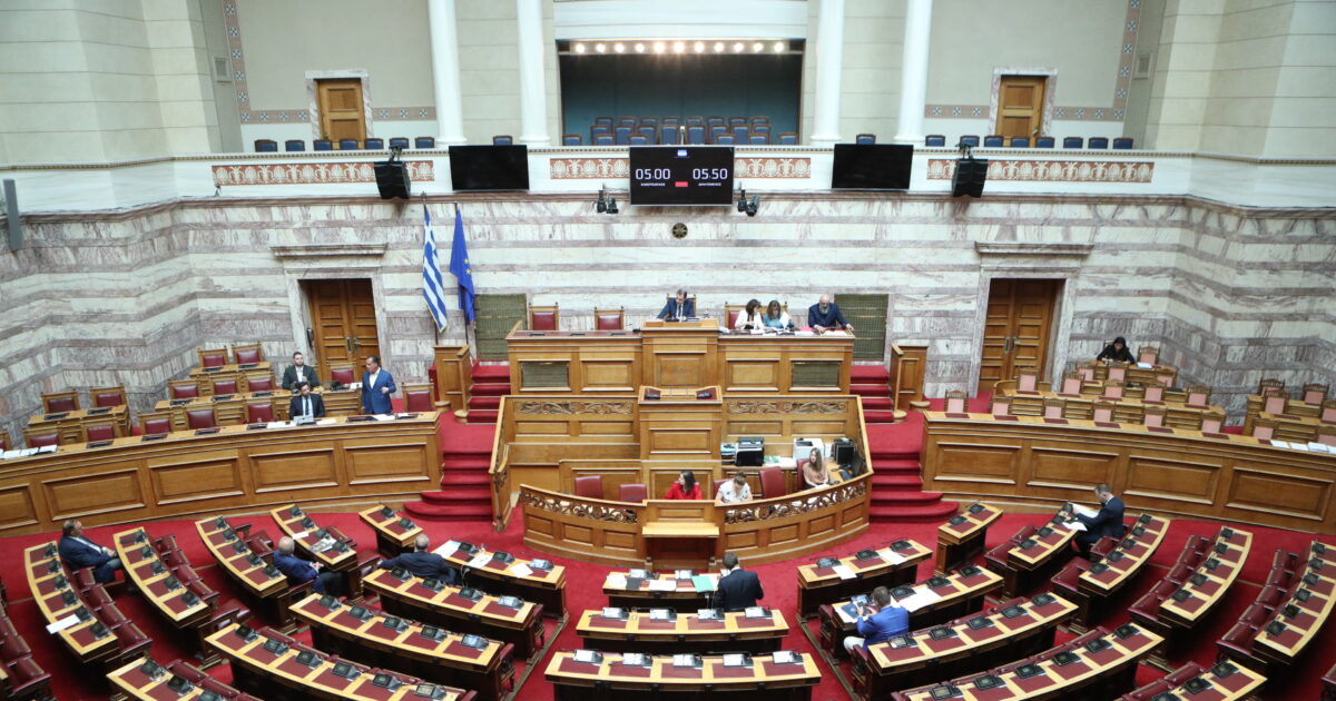 «Καζάνι που βράζει» η Βουλή για τη σύσταση Προανακριτικής: Σήμερα η ...