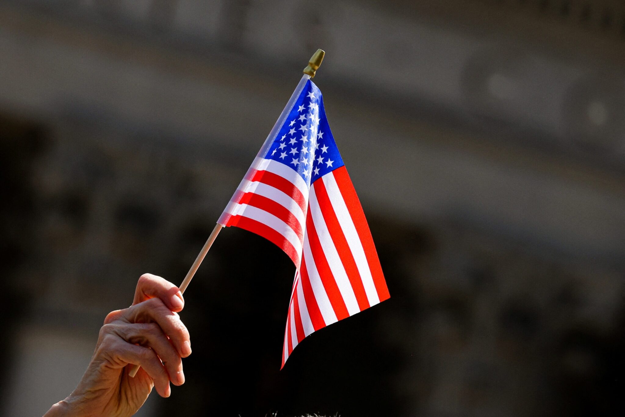 Shutdown: Δικαστικό μπλόκο στο επίδομα σε πολίτες με χαμηλό εισόδημα ...