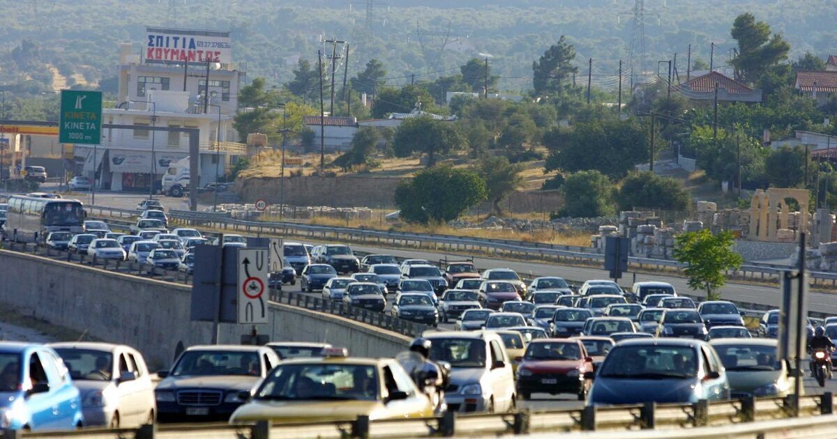 Κίνηση στους δρόμους: «Στο κόκκινο» Κηφισός, Αττική οδός, Πειραιάς και ...