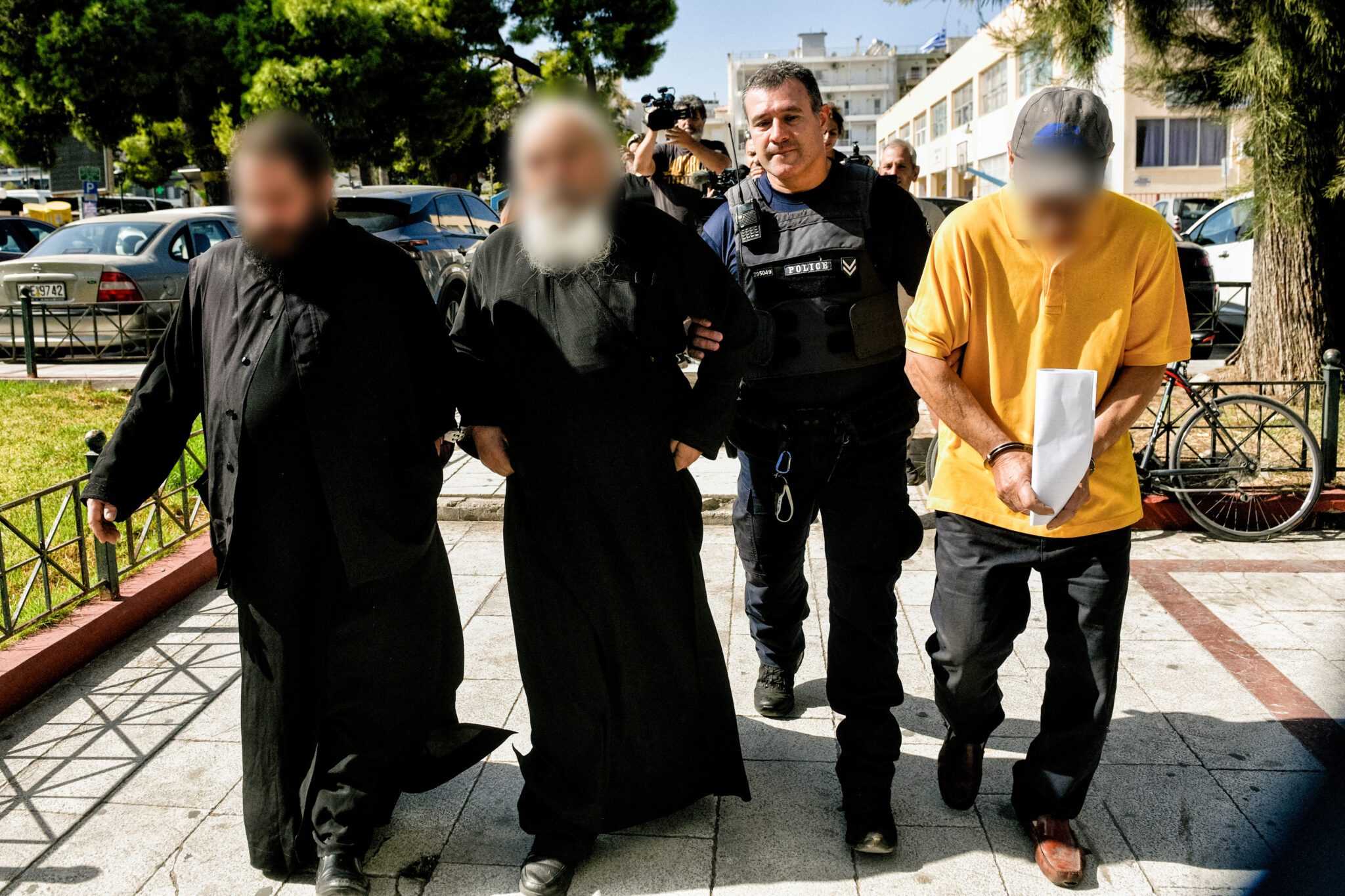 Μονή Μεγάλου Σπηλαίου: Στον ανακριτή ο ηγούμενος για την υπόθεση ...