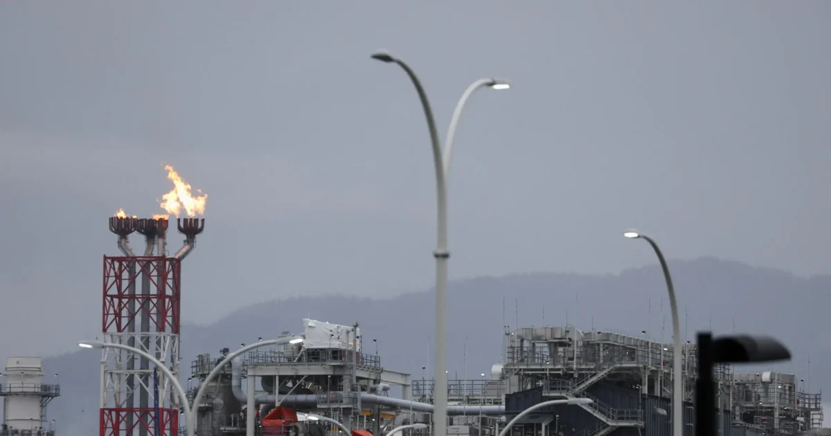 Ανοίγει ο δρόμος για νέα τερματικά LNG ^ ευρωπαϊκή και ενδοκυβερνητική ...