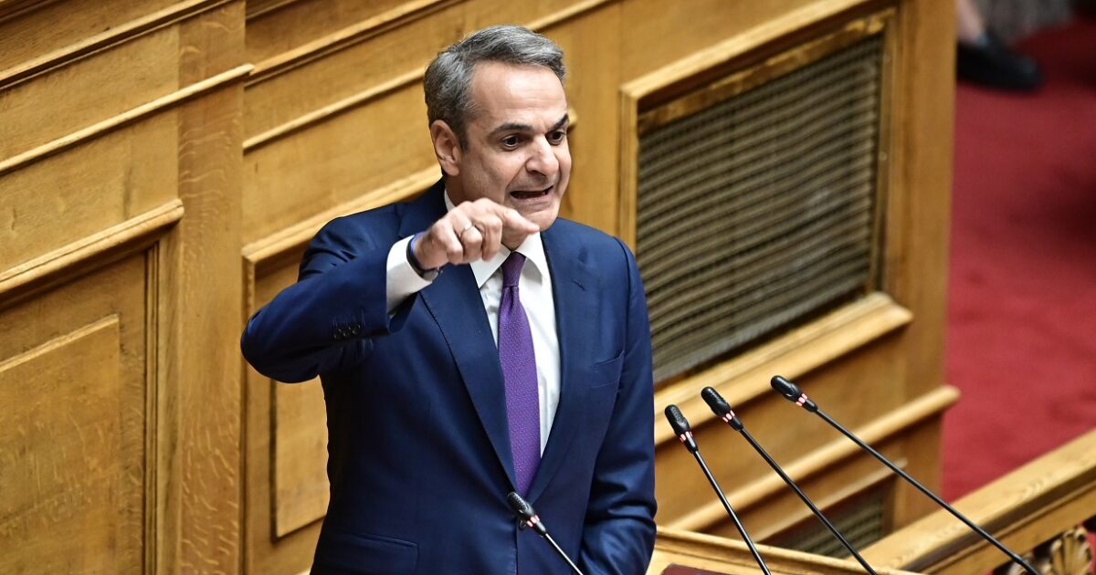 Μητσοτάκης για Μνημείο Αγνώστου Στρατιώτη: «Οι ιεροί τόποι ανήκουν σε ...