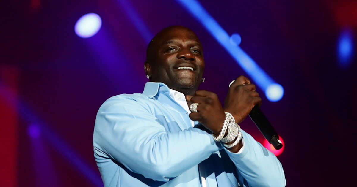 ΗΠΑ: Συνελήφθη ο τραγουδιστής Akon - Είχε εκδοθεί ένταλμα σύλληψης σε ...