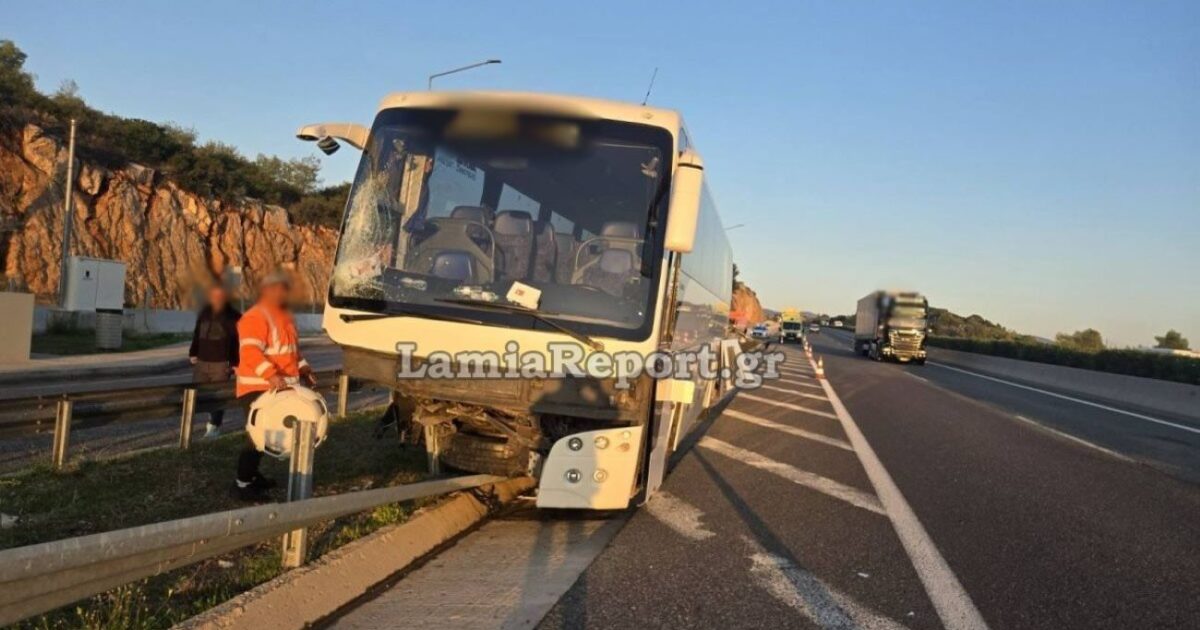 Λαμία: Λεωφορείο έπεσε στις μπάρες στην εθνική οδό - Τραυματίες 5 ...