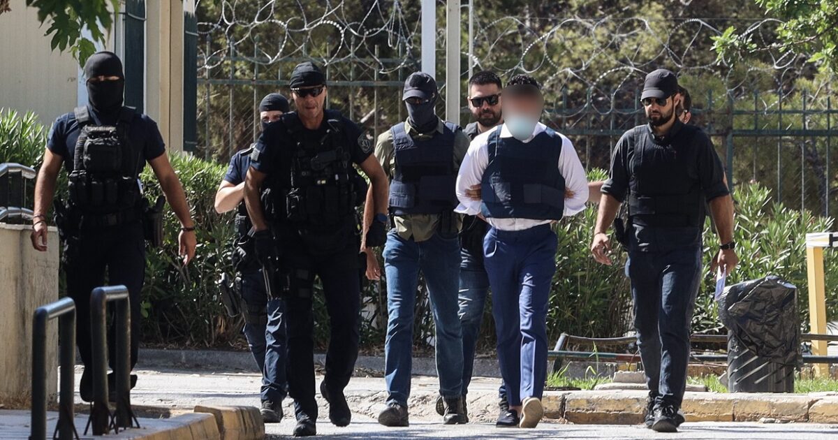 Δολοφονία τοπογράφου στο Ψυχικό: «Μου την στήσανε, δεν τον γνωρίζω ...