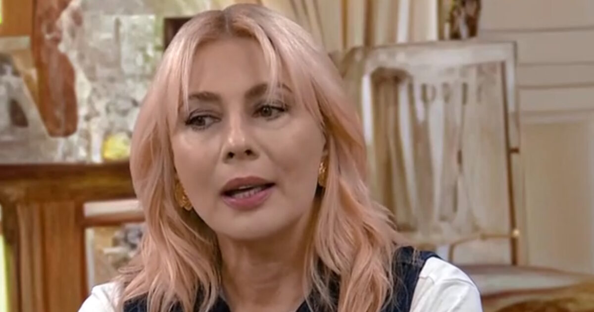 Η Σμαράγδα Καρύδη στο Live News πριν το reunion του «Πάρα Πέντε»: Μέσα ...