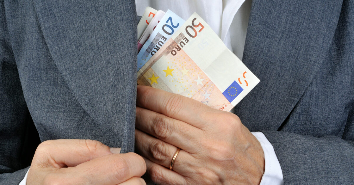 Η ΑΑΔΕ φέρνει το ΔΕΟΣ στη θέση του ΣΔΟΕ – Βάζει στο στόχαστρο ...