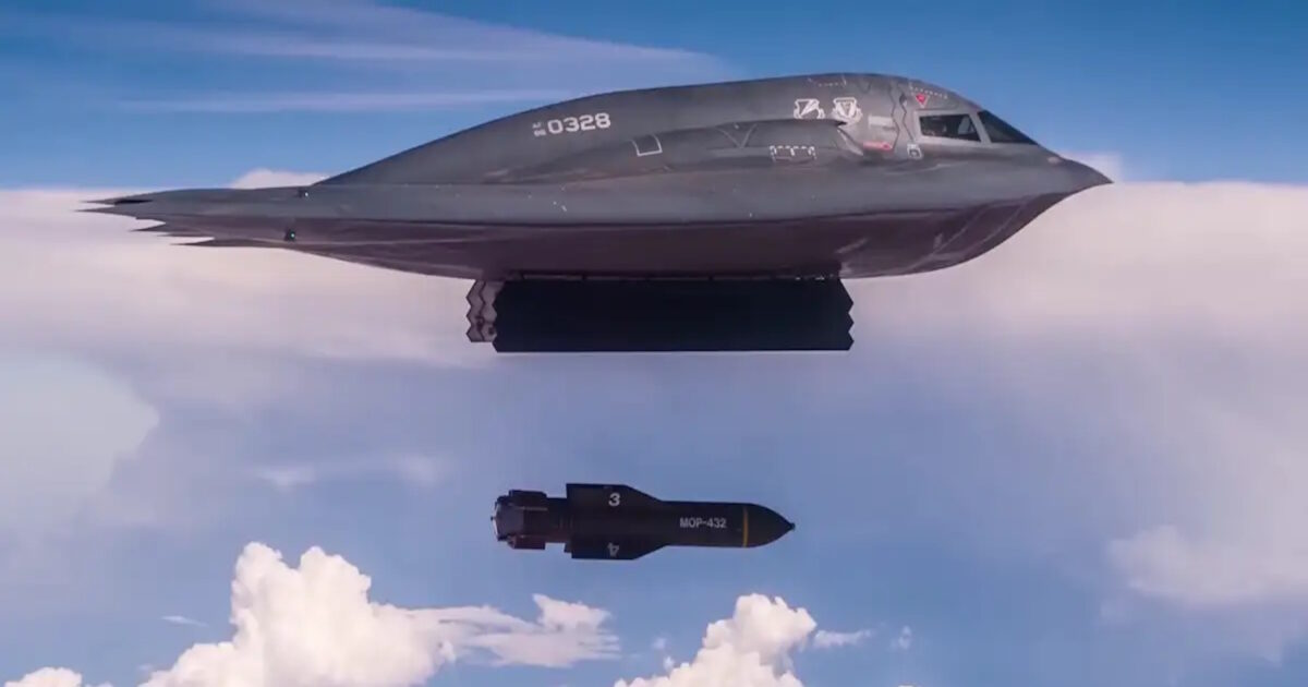 Οι ΗΠΑ χτύπησαν με «bunker buster» βόμβες την πυρηνική εγκατάσταση ...