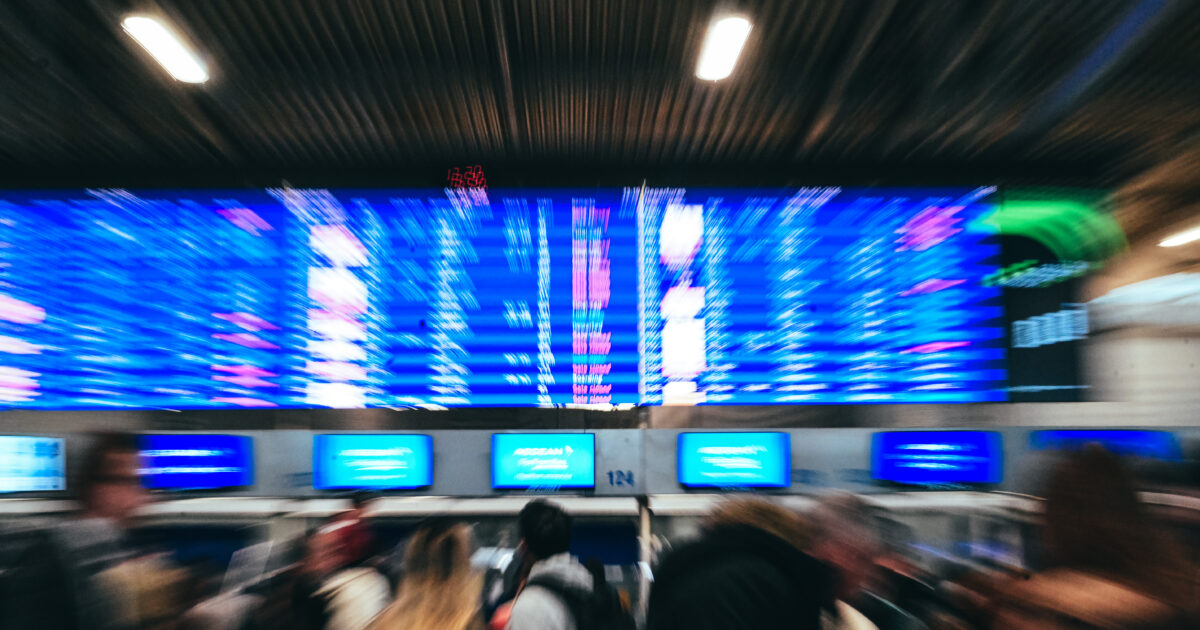 Επενδύσεις 200 εκατ. ευρώ σε αεροπορικές υποδομές υποσχέθηκε ο Χρίστος ...