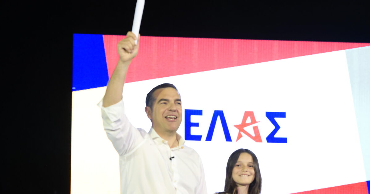 «Βράζει» το ΠΑΣΟΚ για τα copy paste του Αλέξη Τσίπρα - Μια προς μια οι ...