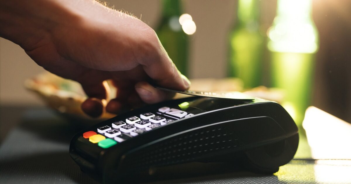 Φοροδιαφυγή: Στο μικροσκόπιο της ΑΑΔΕ τα POS και η διασύνδεση με τις ...