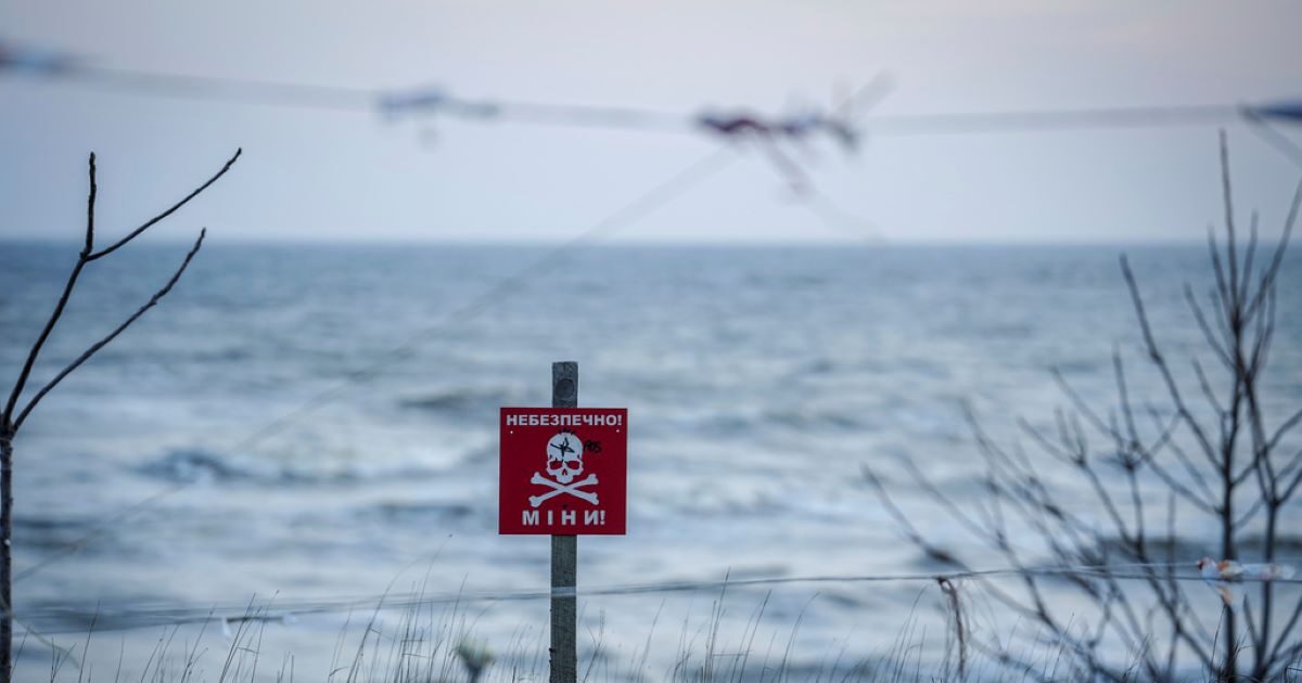 Ρωσικό drone χτύπησε κινεζικό πλοίο ανοιχτά της Οδησσού μια μέρα πριν ...